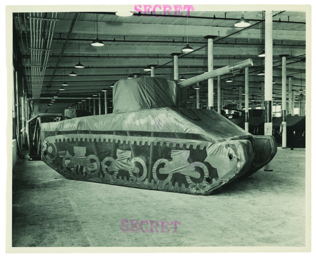 Photos: How the Secret 'Ghost Army' Fooled Enemies With Fake Weapons