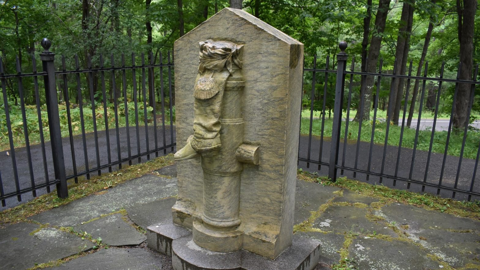 5 Famous Body Parts From History That You Can Visit