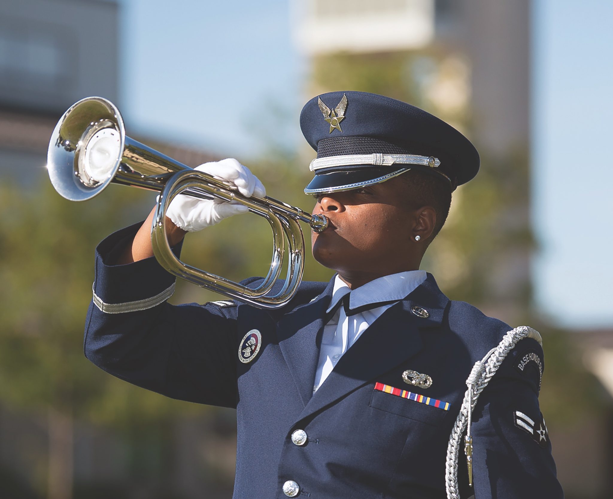 These US Military Funeral Traditions Honor the Fallen on Land, Air and Sea