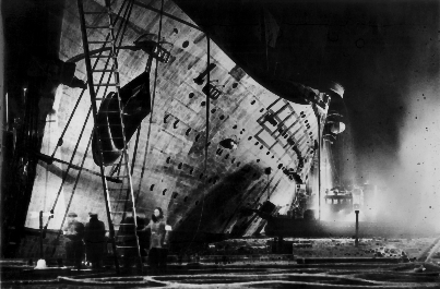 Smoke Over Manhattan: The Fate of the SS Normandie